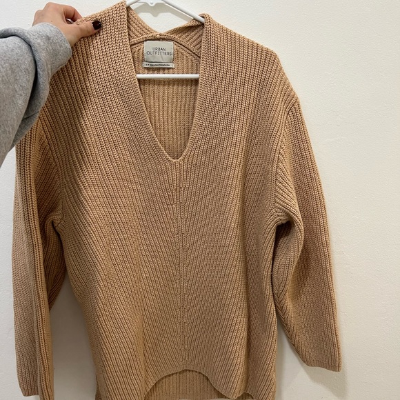 Urban Outfitters | Sweaters | Urban Outfitters Sweater | Poshmark